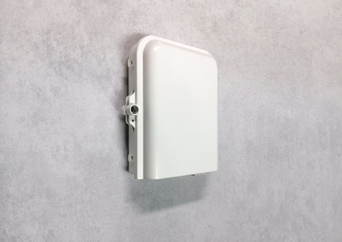 Indoor Outdoor 8 Ports FTTH Fiber Termination Box Screw Lock For LGX ...