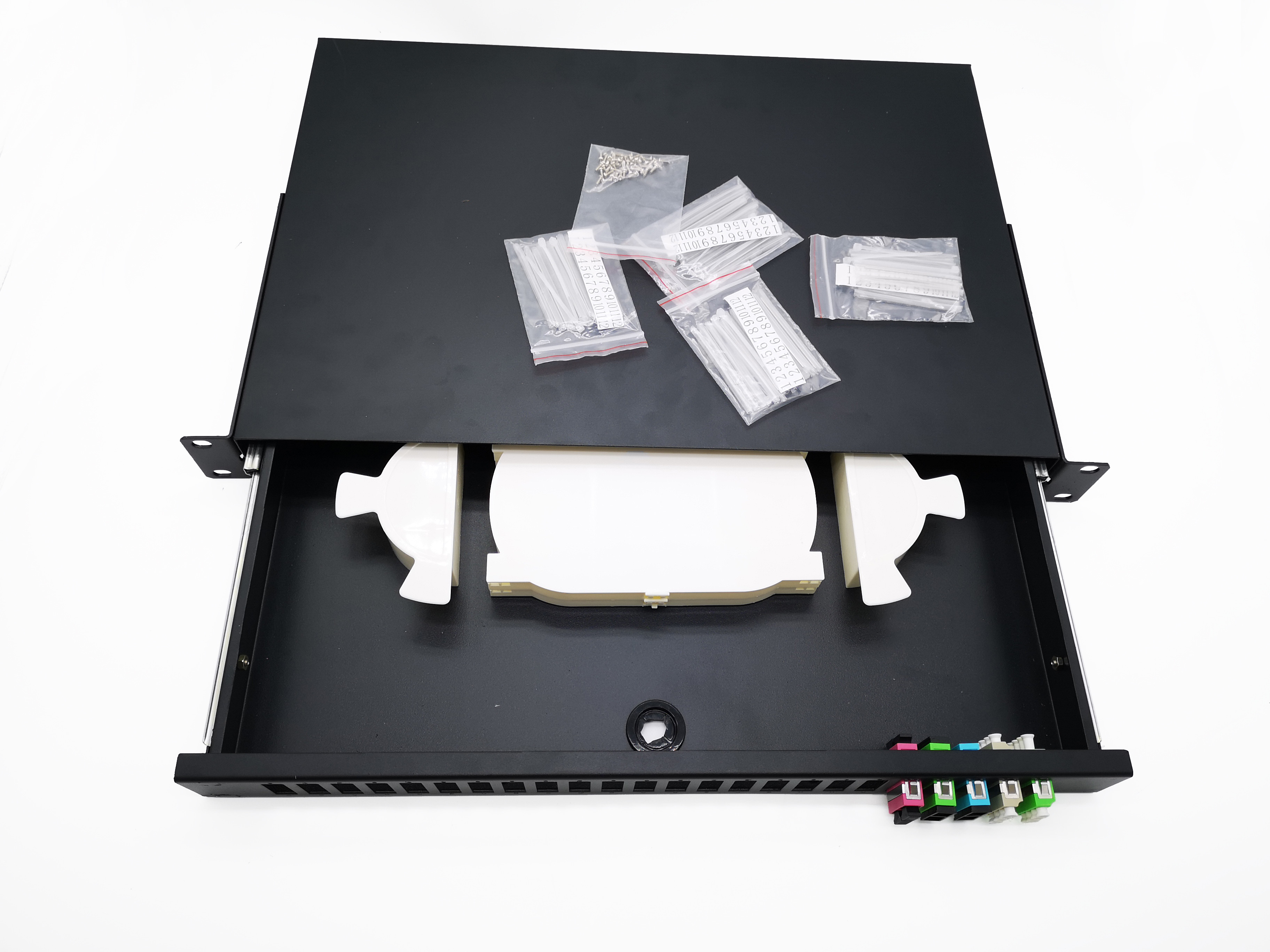 19 inch Metal ODF Fiber Optic Patch Panel For FTTH / FTTX / CATV / LAN ...